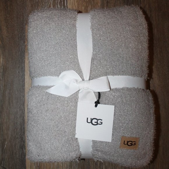 UGG | Bedding | Nwt Ugg Ana Sweather Plush Shearling Throw Gray 5 X 70 ...